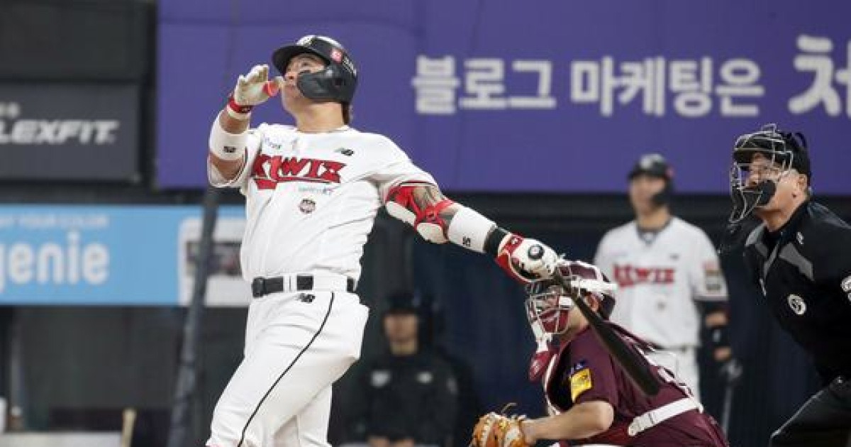 [준PO4]'4안타 MVP' 박병호 "마지막이 될 수 있다고 생각해"