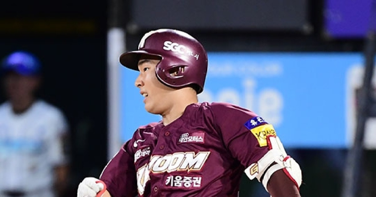 주전 SS 품격 보인 김휘집이 '3실책' 신준우에게 "서로 돕자" [준PO3]