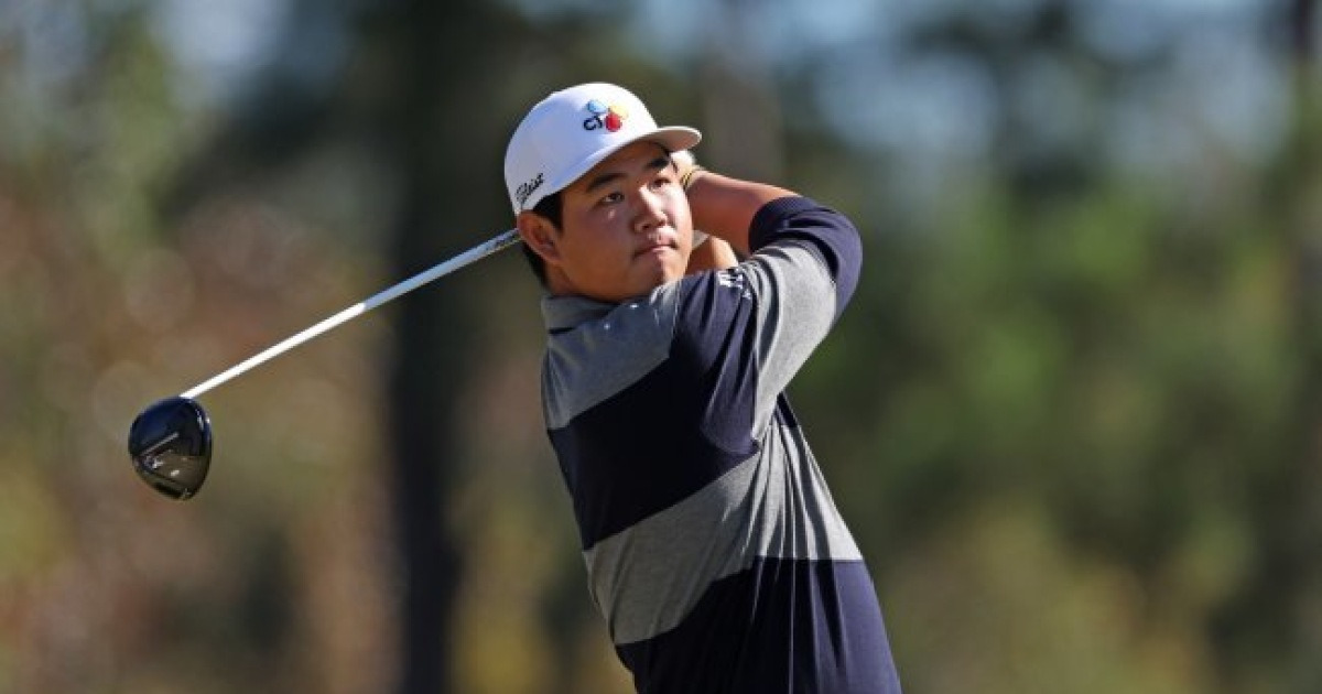'3승 도전' 김주형, 더 CJ컵 1R 공동 3위 '선두와 1타 차'