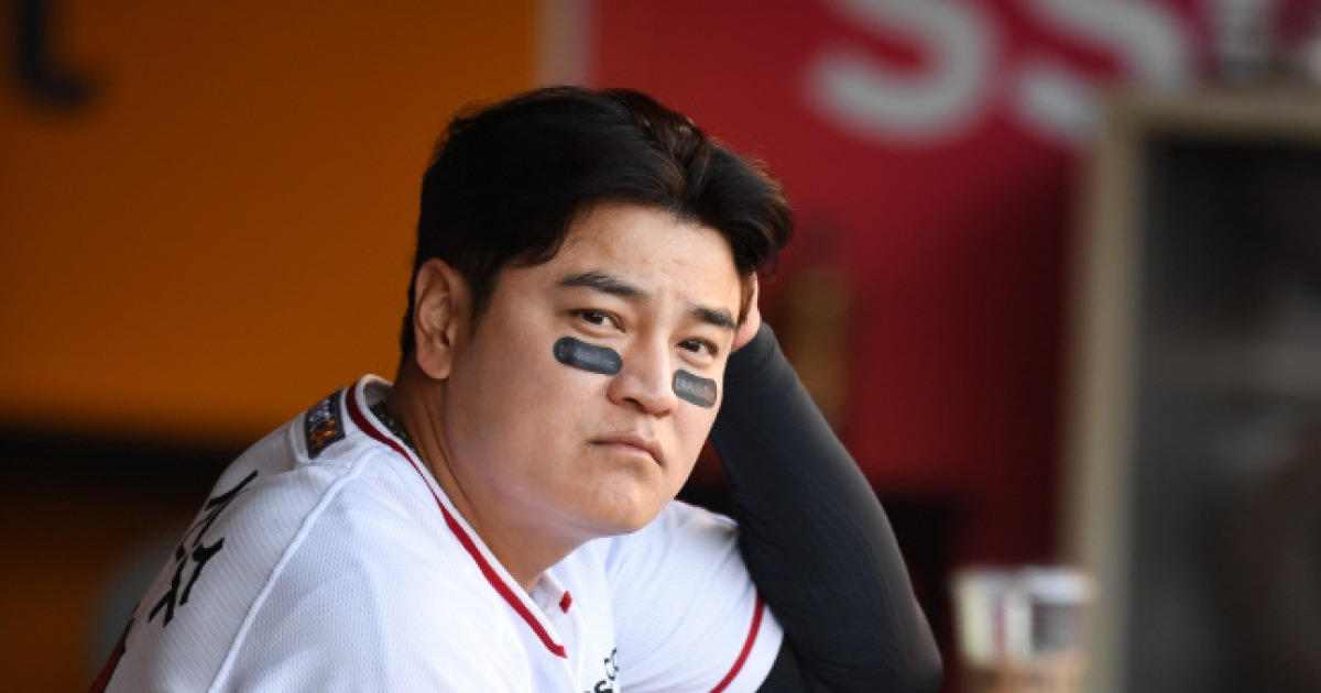 생애 첫 KS 앞두고 훈련 삼매경 SSG 추신수 "떨려요"[SS 인터뷰]