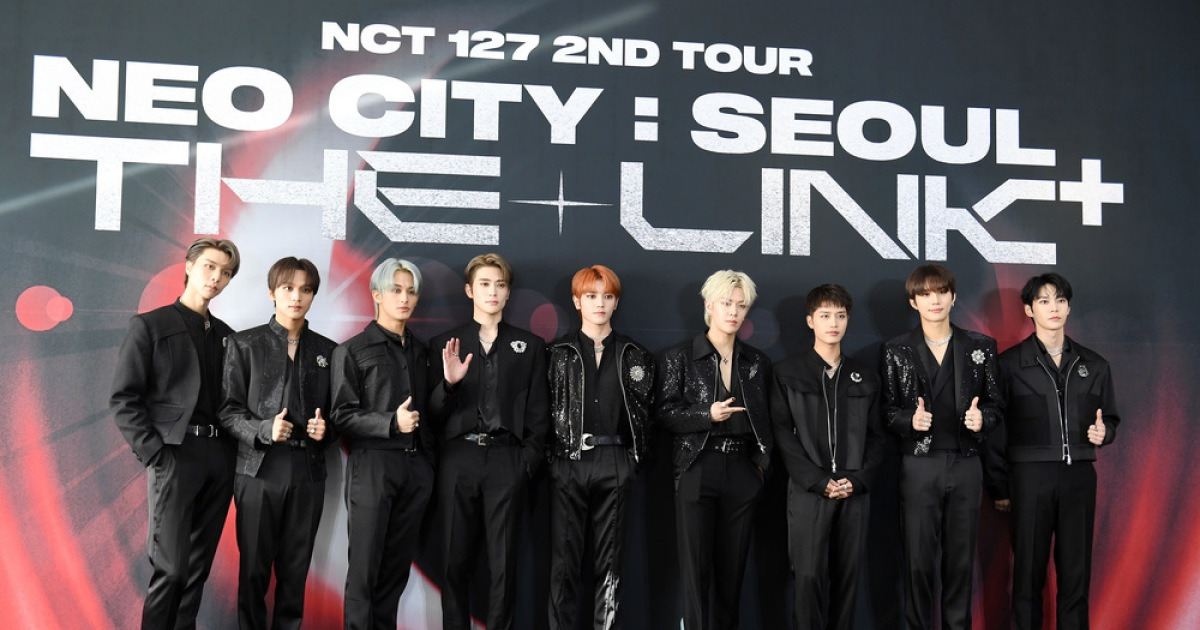 NCT127 '비주얼로 꽉 찬 9명의 멤버들'[포토엔HD]