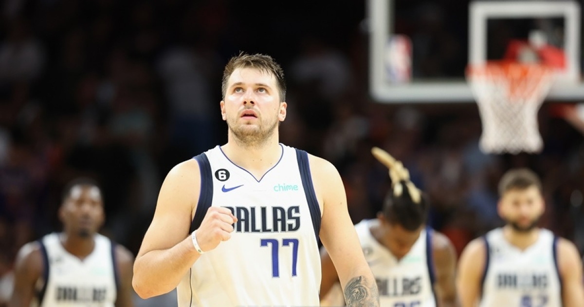 [NBA REVIEW] '돈치치 32득점 10도움' 댈러스, 모란트의 멤피스 대파