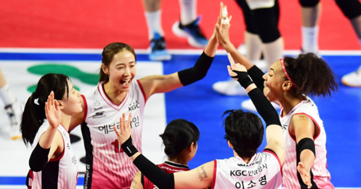 KGC 인삼공사 '1세트 이겼어' [MK포토]