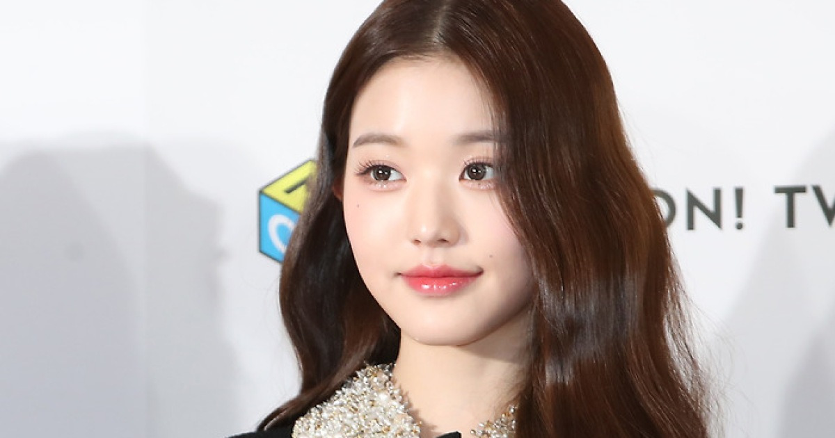 장원영, 2년 연속 'AAA' MC 발탁…다방면 활약