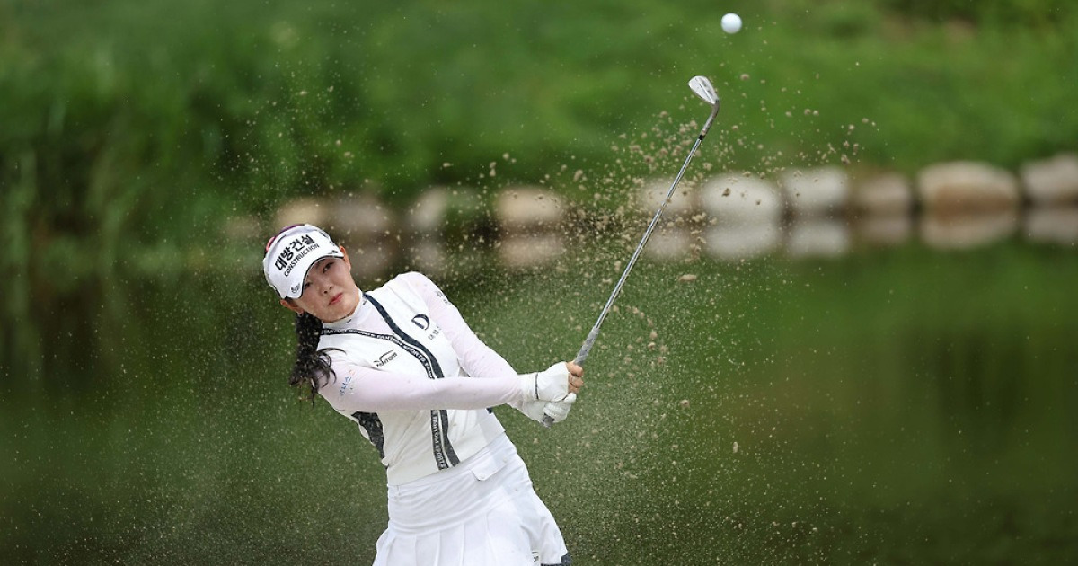 '7언더파' 현세린, KLPGA SK네트웍스-서울경제 레이디스 클래식 1R 선두