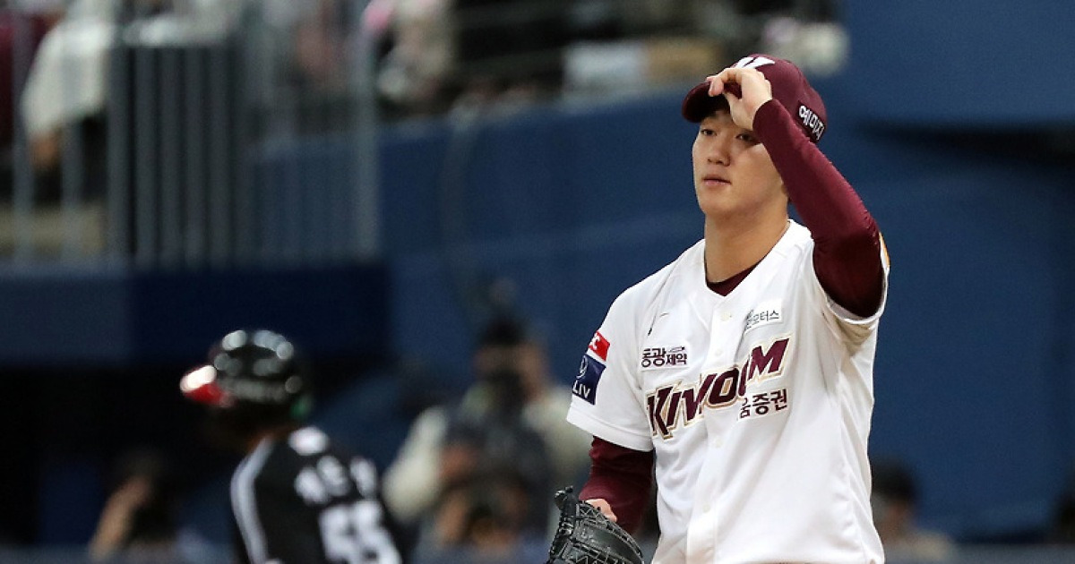 [PO3] 안우진, LG 중심 타선에 고전했지만 6이닝 2실점 '제 몫'