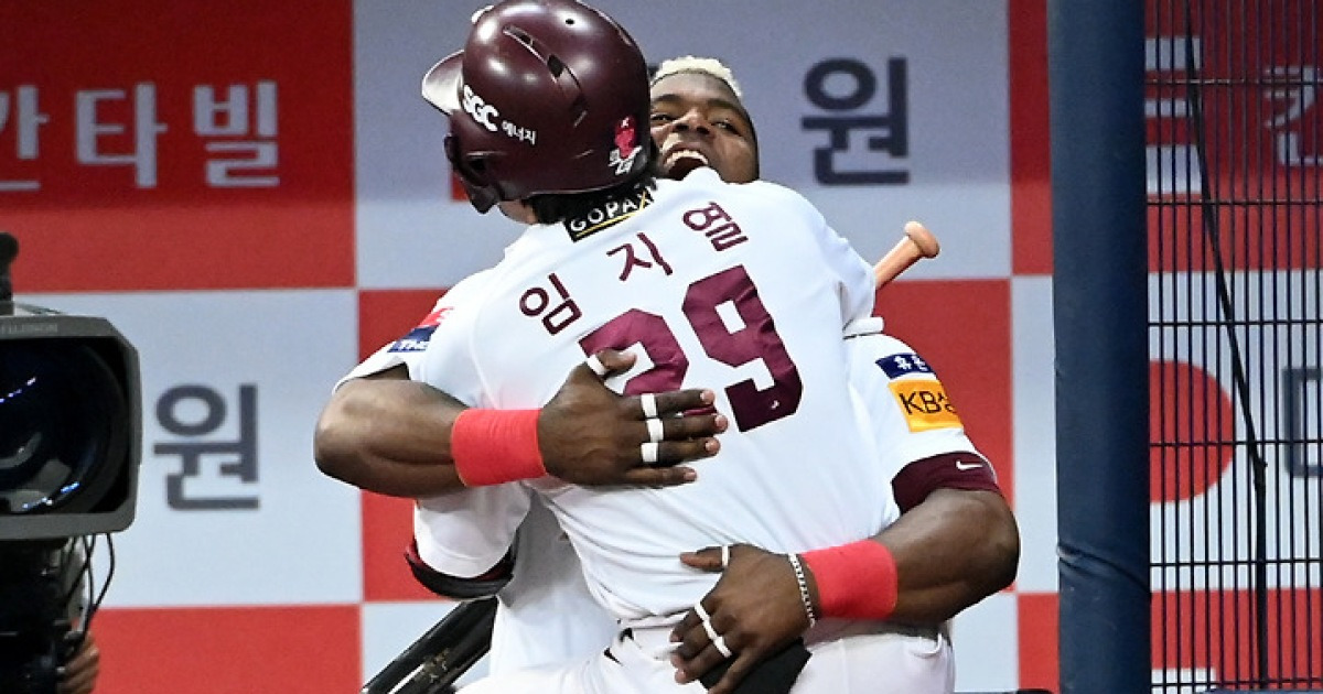 임지열-이정후 역전 백투백+마무리의 다이빙 캐치 키움, LG에 6대4 대역전승. KS에 1승 남았다[PO3 리뷰]