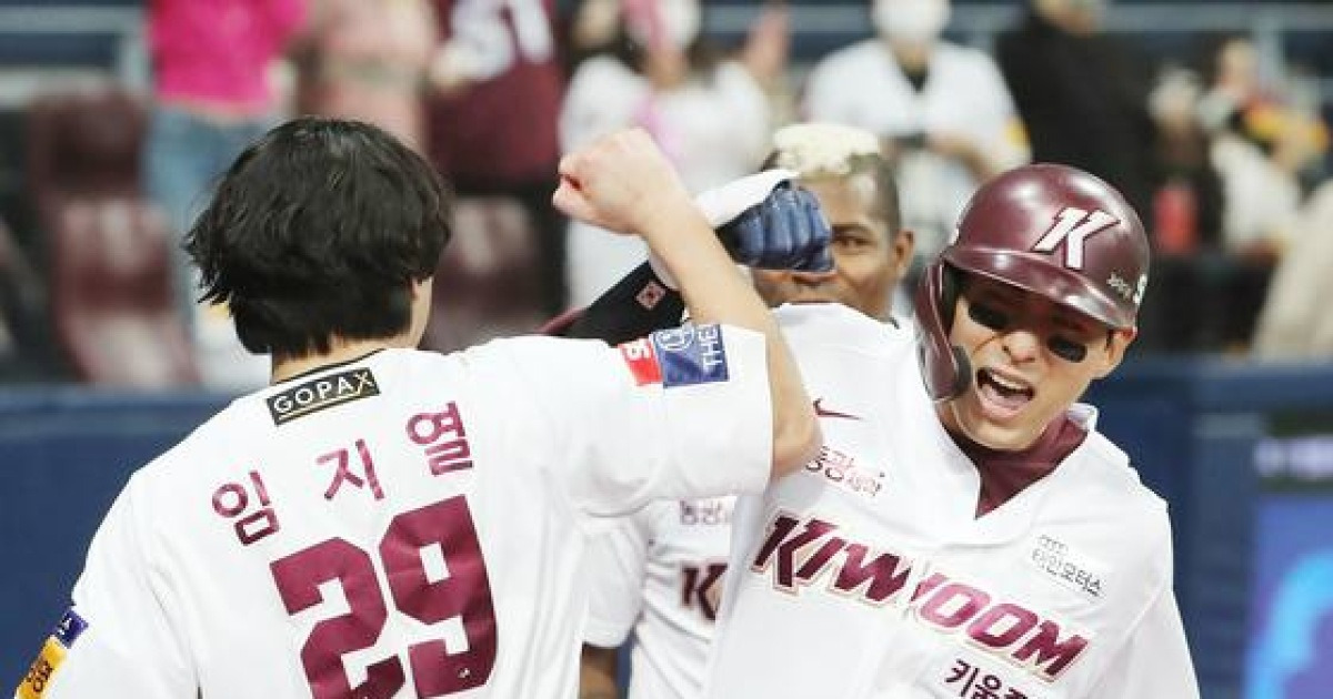 [PO3] '임지열 또, 이정후 포효' 7회 역전 키움, KS까지 1승 남았다