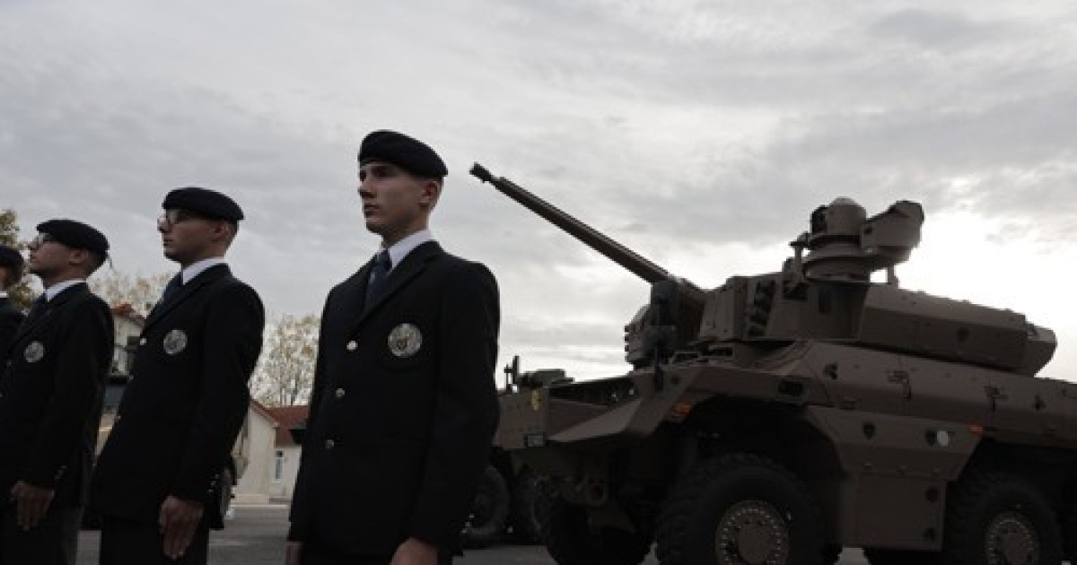 France Weapons