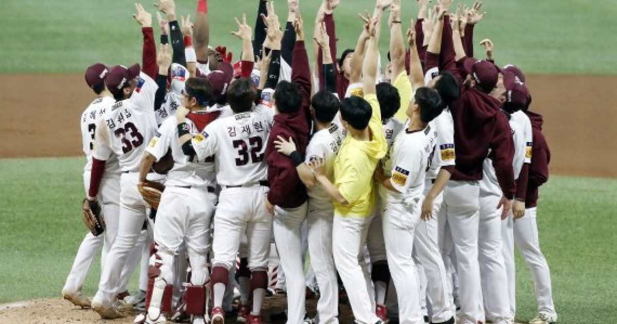 키움, 3년 만에 한국시리즈 진출…11월 1일 SSG와 격돌(1보)
