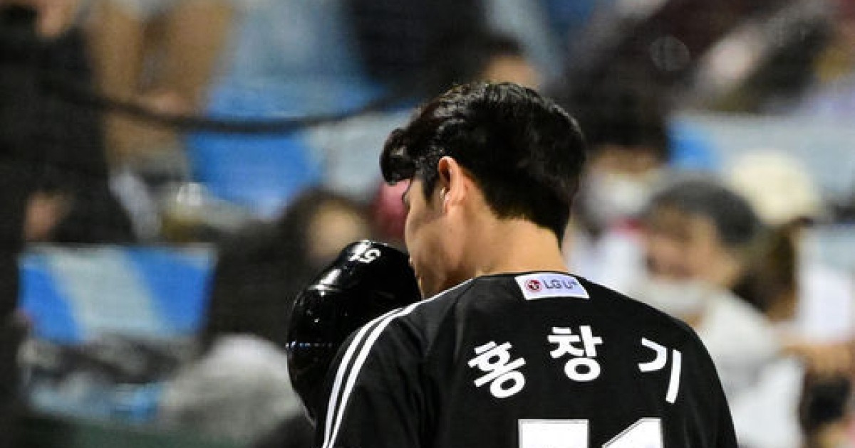지난해 출루왕의 몰락, 참담한 타율 .091…LG 복덩이, 가을만 되면 왜 이래 [PO4]