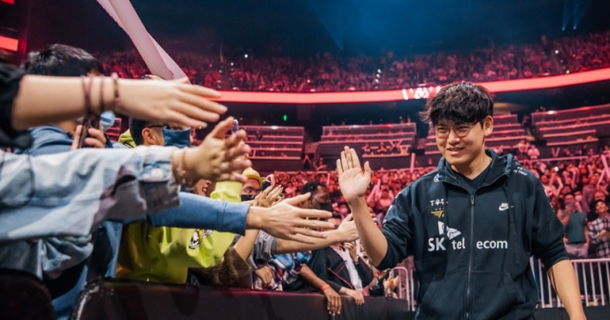 ‘구케’가 만든 BOT GAP, T1 롤드컵 결승 보냈다