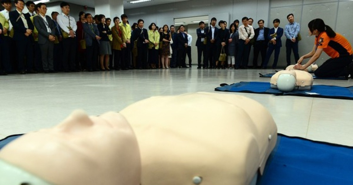 이태원 압사사고…추가 피해 막은 심폐소생술(CPR)