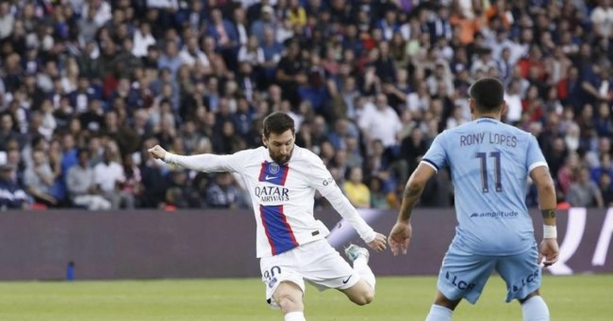 '최고의 캐논 슈터' 메시, 2017-18시즌부터 중거리 골만 '38개'...KDB 2배