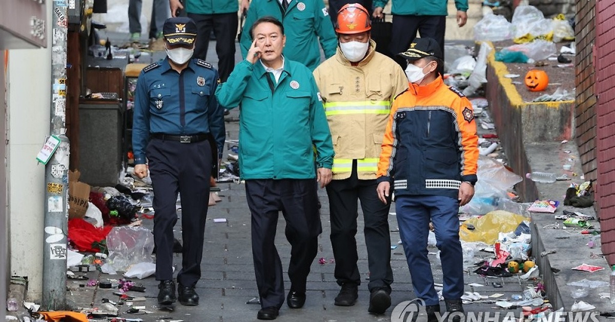 압사 사고현장 방문한 윤 대통령