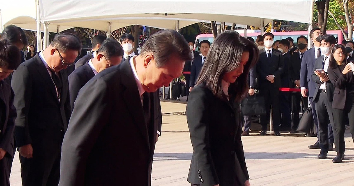 윤 대통령 조문…“철저한 진상조사, 주최자 없는 행사 안전대책 마련”