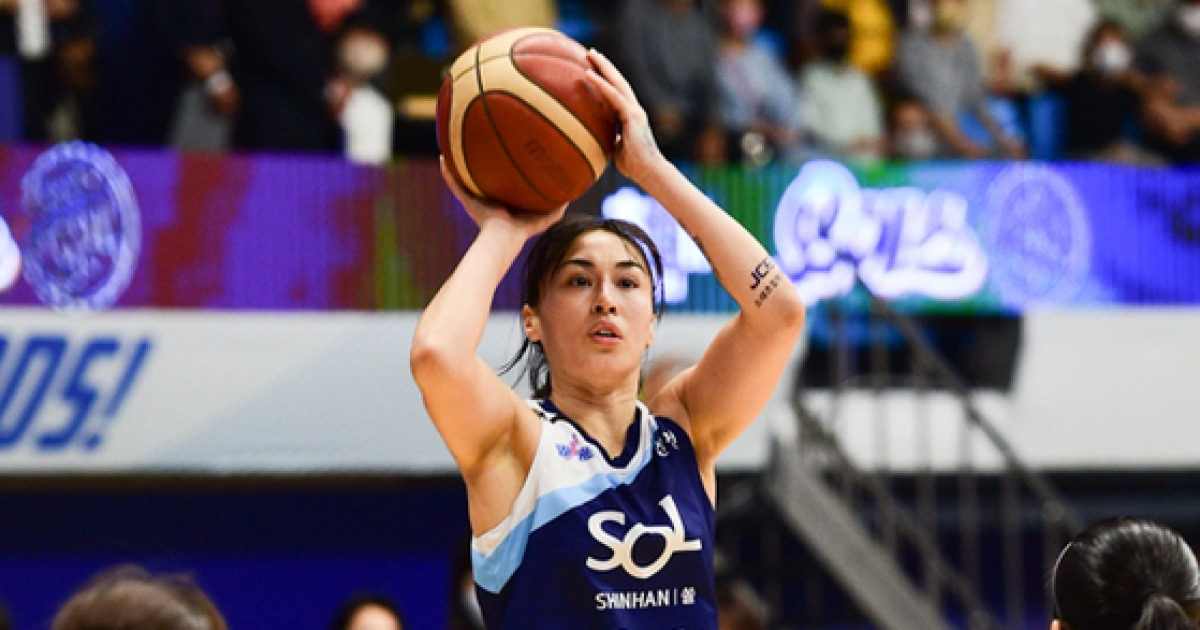 S-Birds beat reigning champion Stars in WKBL opening game