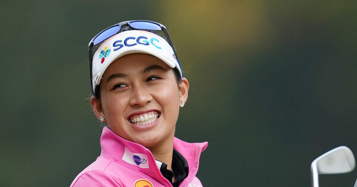 19세 아타야 티티쿤, 고진영 제치고 세계랭킹 1위…박성현에 이은 LPGA 루키로 2번째