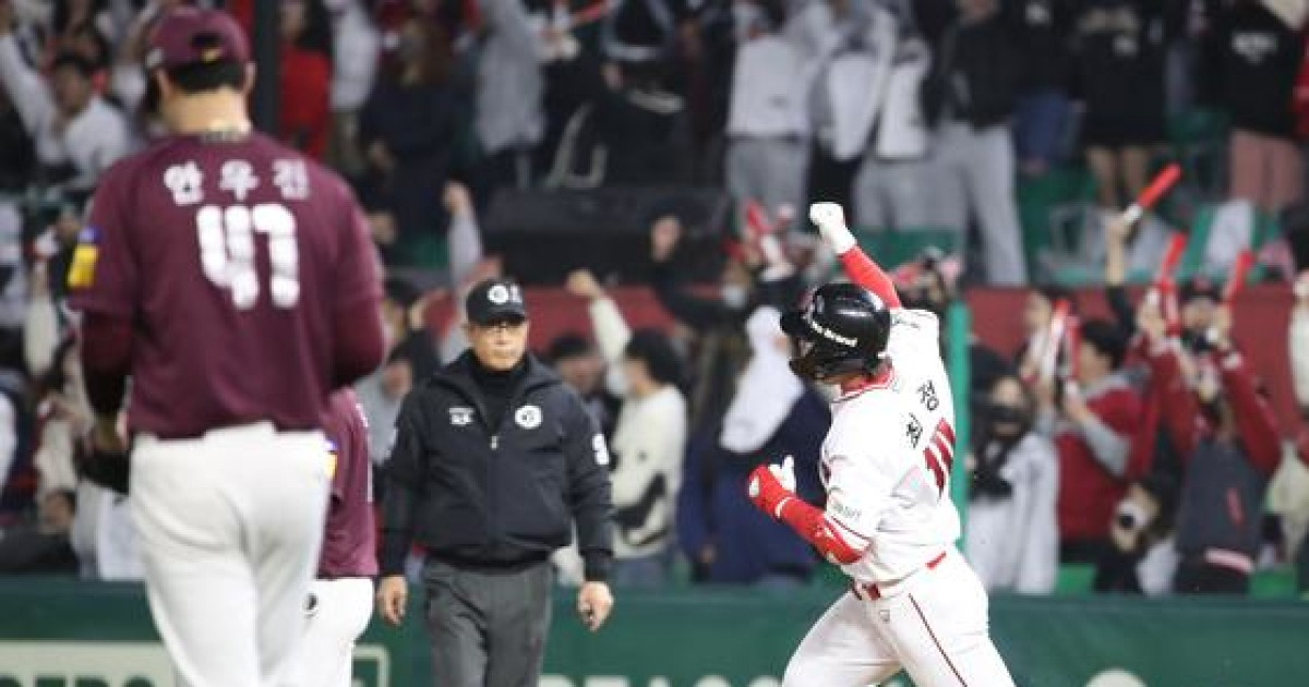 [KS1] SSG 주포가 터졌다...최정, 안우진 상대 솔로포 작렬