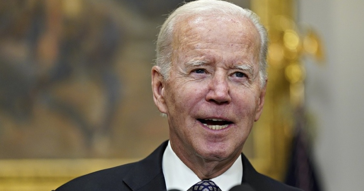 바이든, 석유기업에 "기름값 낮춰라"…횡재세 부과 경고