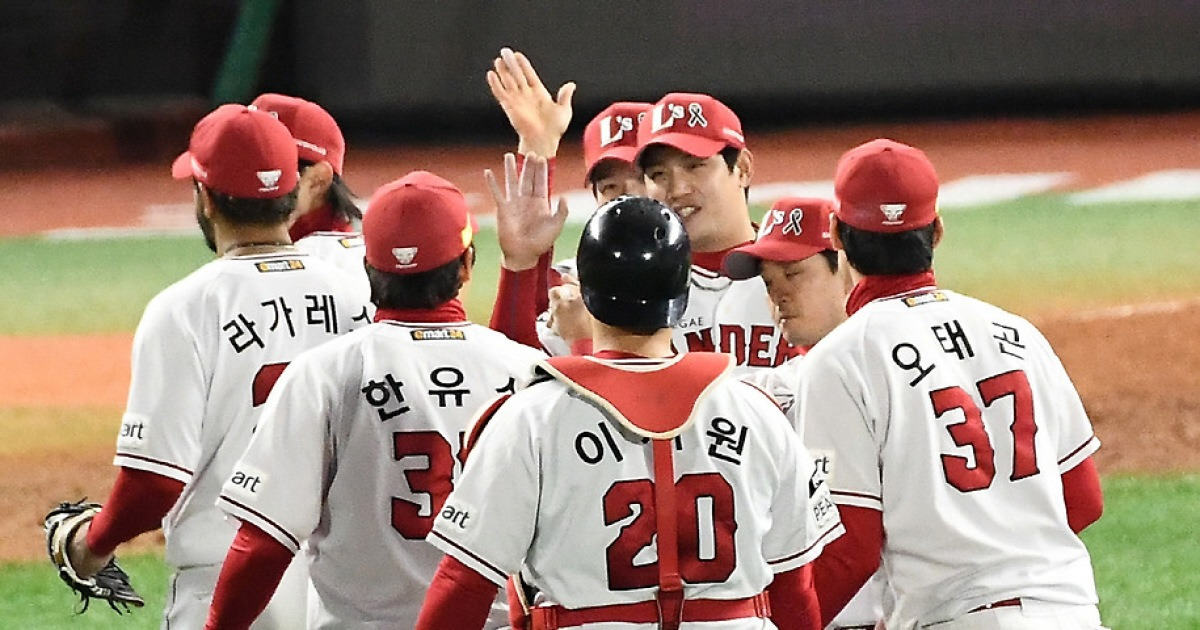 [포토] SSG 'KS2차전 잡았다'