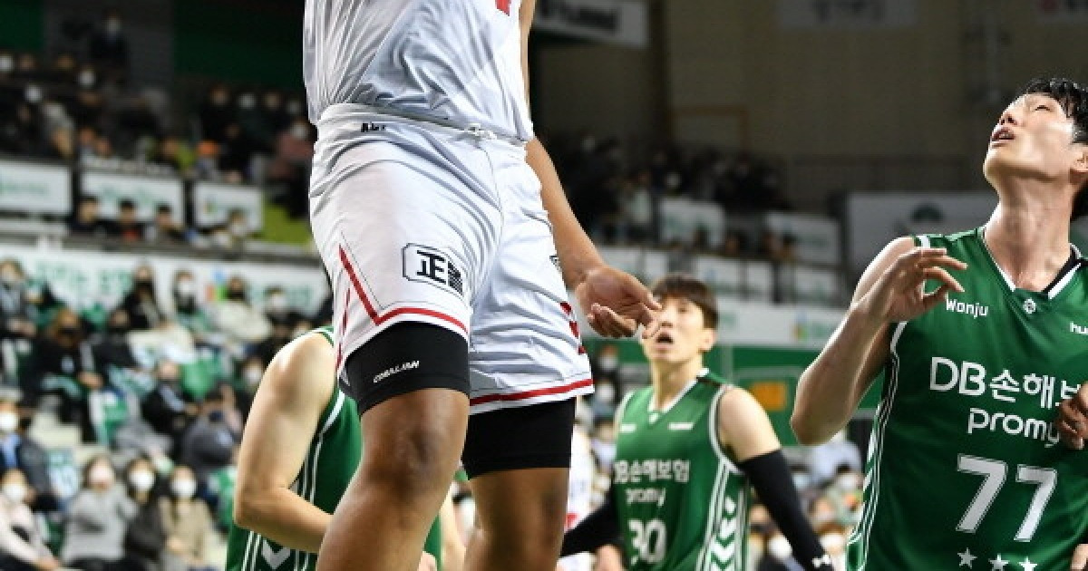 [BK 리뷰] '모두 다 잘했다!' KGC인삼공사, DB에 낙승... '3연승, 단독 선두 고수'