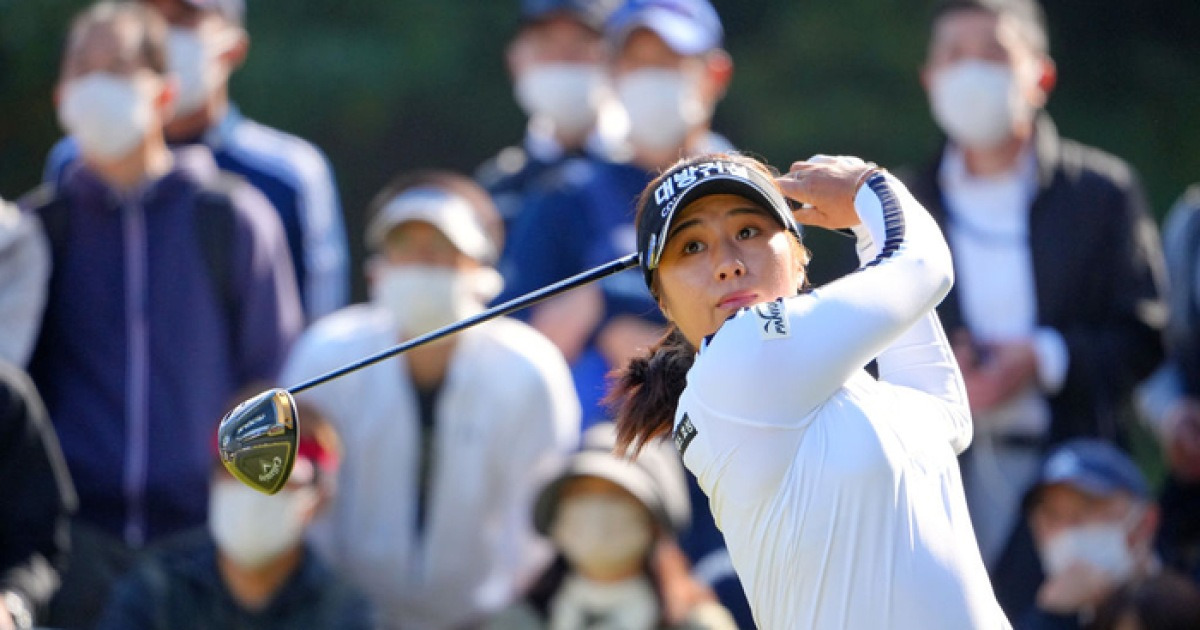 이정은6 LPGA 토토 재팬 클래식 1R 공동 10위 출발, 선두와 4타차