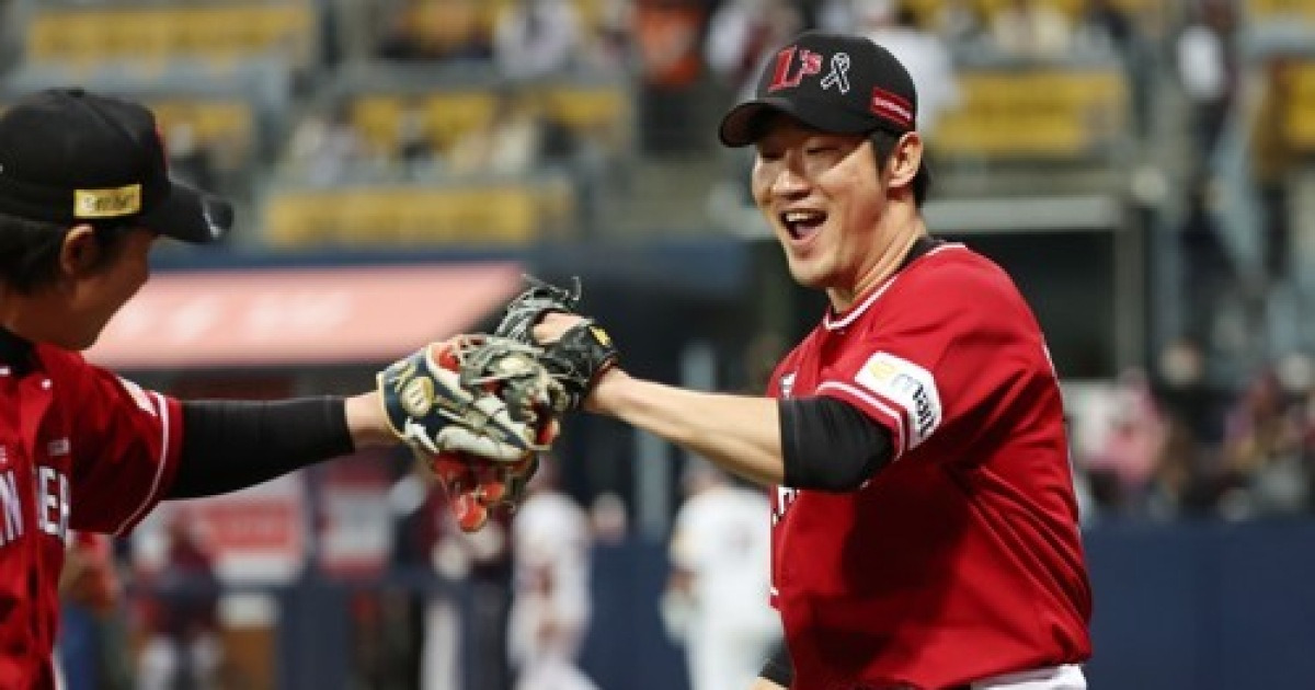 '천금홀드' 박종훈이 이끈 빅이닝, SSG가 얻어낸 또다른 수확[KS3]