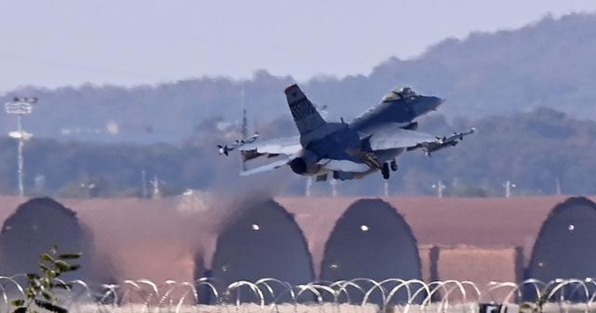 北 군용기 180여개 항적 식별... 軍 F-35A 등 80여대 긴급 출격