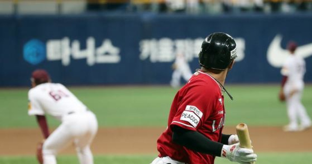 [KS3] '라가레스 역전 투런+9회 6득점'...SSG, 3차전 잡고 KS 2승 1패 리드