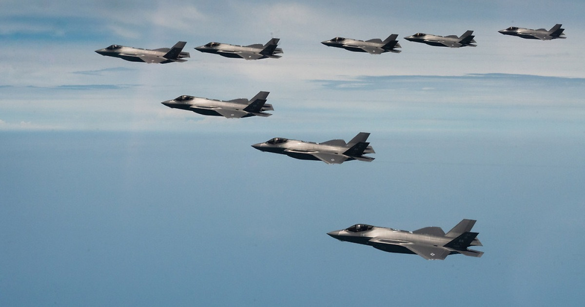 북한 군용기 항적 180여개 식별…F-35A 등 긴급출격