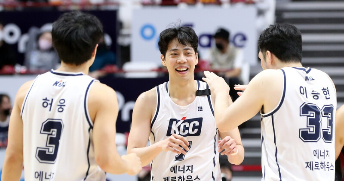 [BK 리뷰] 부상자 돌아온 KCC, KT 꺾고 3연패 탈출 성공