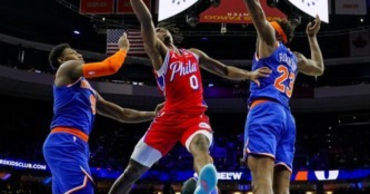 Knicks 76ers Basketball