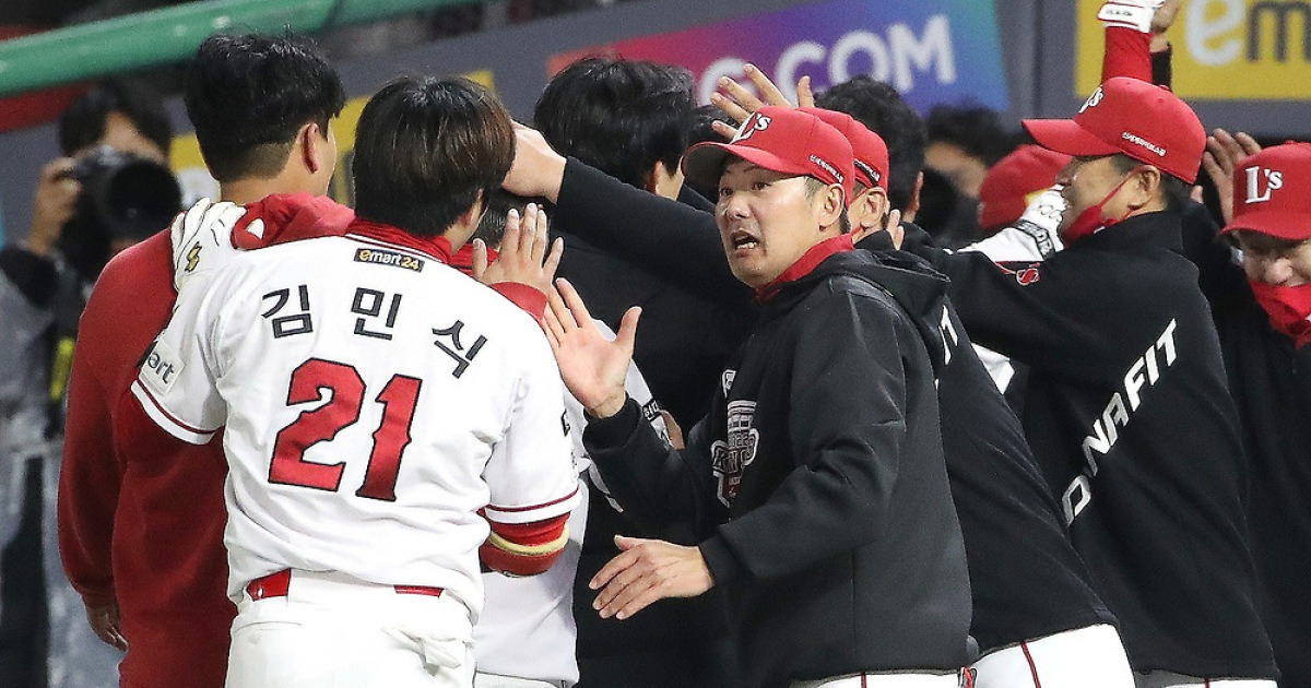 [KS5] '우승까지 1승' SSG 김원형 감독 "아직 남았으니 정신 차리겠다"