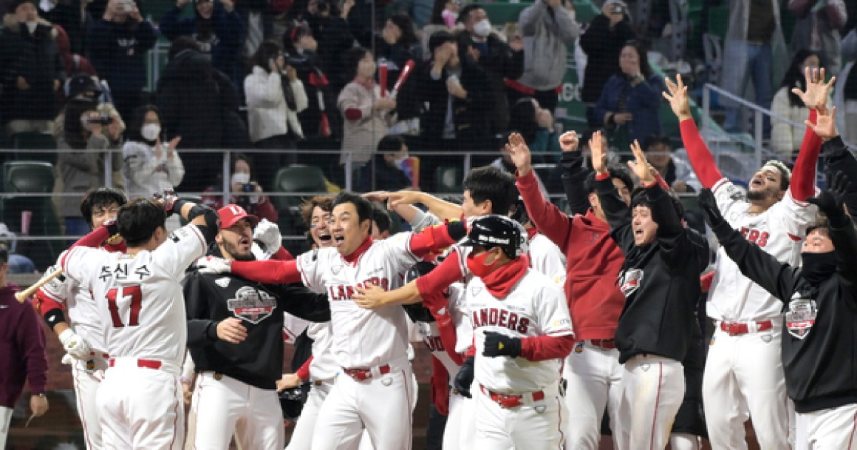 [KS]김강민 끝내기 3점포 SSG '우승까지 1승'