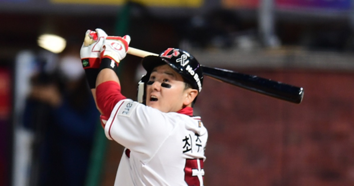 최주환·김민식 선발 출격! SSG, 1차전과 동일한 라인업 들고 나왔다 [KS5]