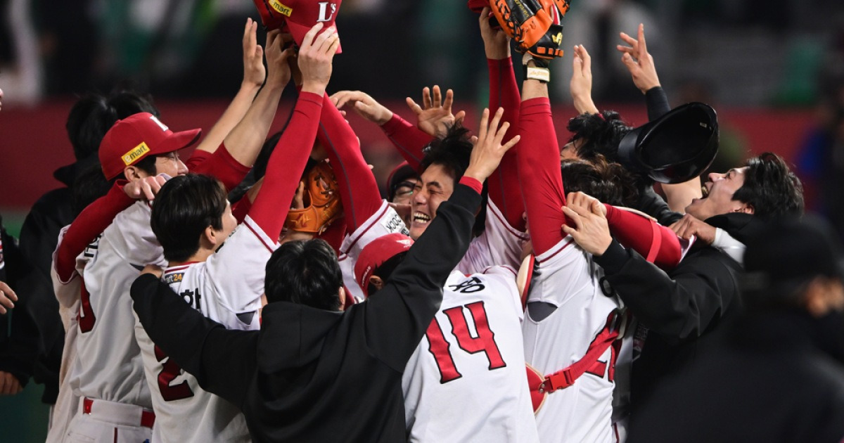 통합 우승으로 ‘V5’ 달성..SSG, 완벽한 시즌 마무리