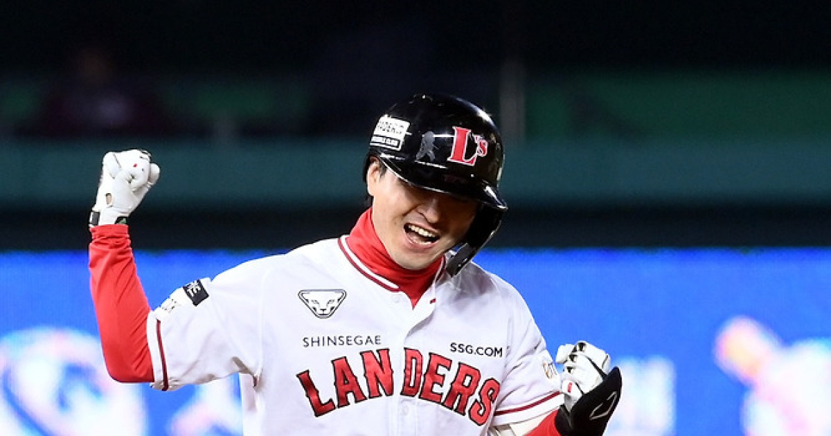 '16년 원클럽맨' 김성현, 6차전 지배하고 SSG 'V' 이끌었다 [SSG V5]