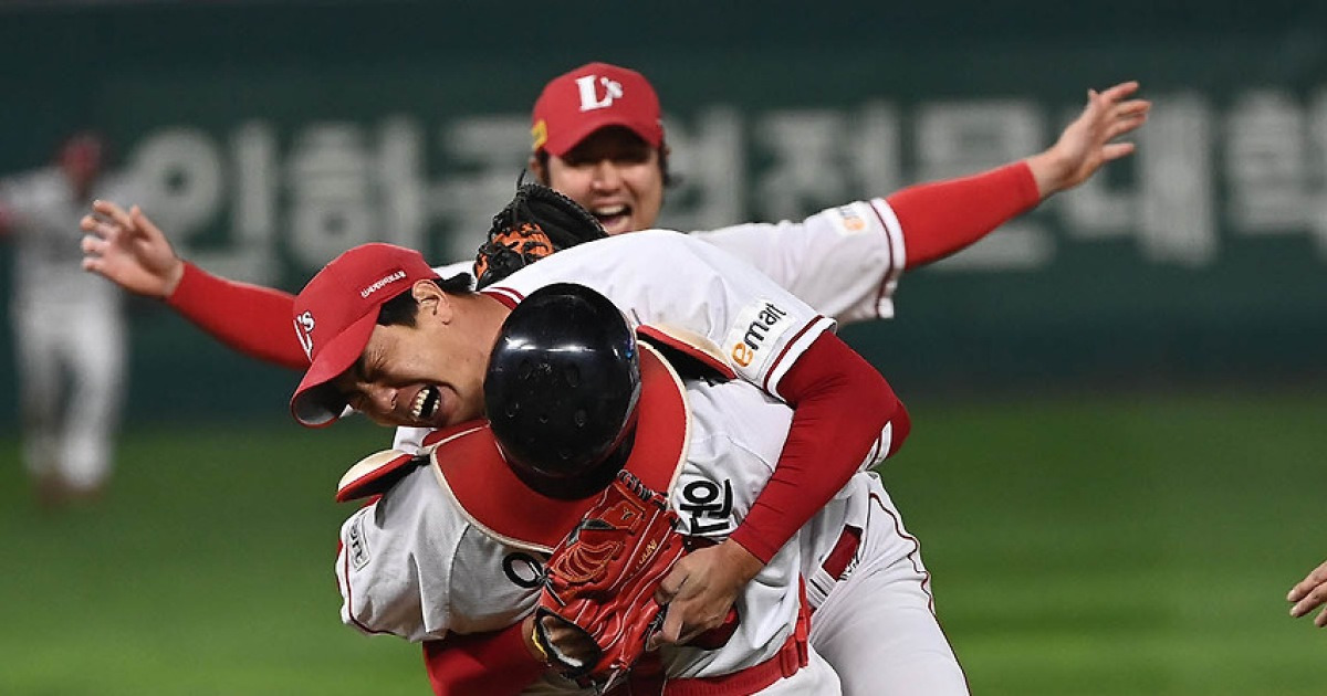 '처음부터 끝까지 가장 높았다' SSG, 키움 꺾고 통합우승 감격! [SSG V5]