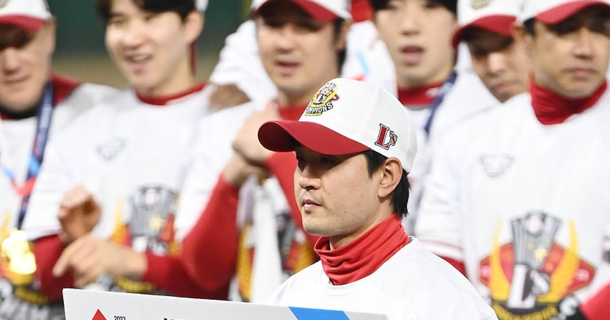 '6차전 MVP' 김성현 "시리즈 MVP 목표였는데, 스타는 따로 있더라" [SSG V5]