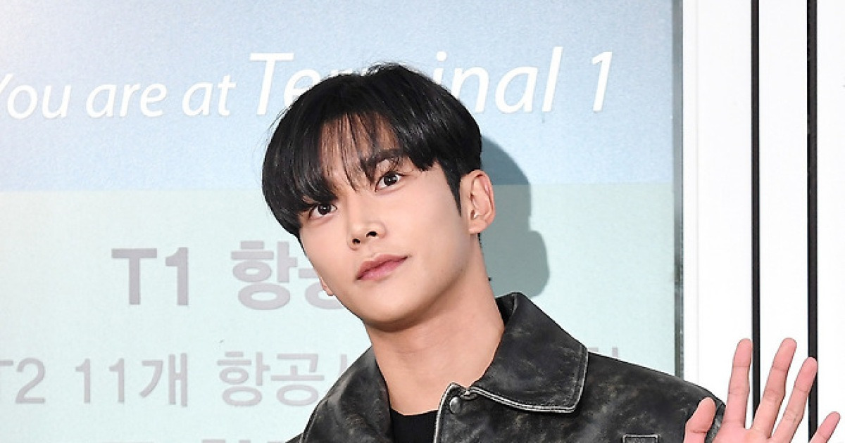 SF9 로운 ‘화보가 따로없네’[포토엔HD]