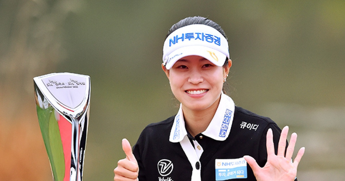 [ST포토] 박민지 'KLPGA 최종전 2년 연속 우승 시즌 6승'
