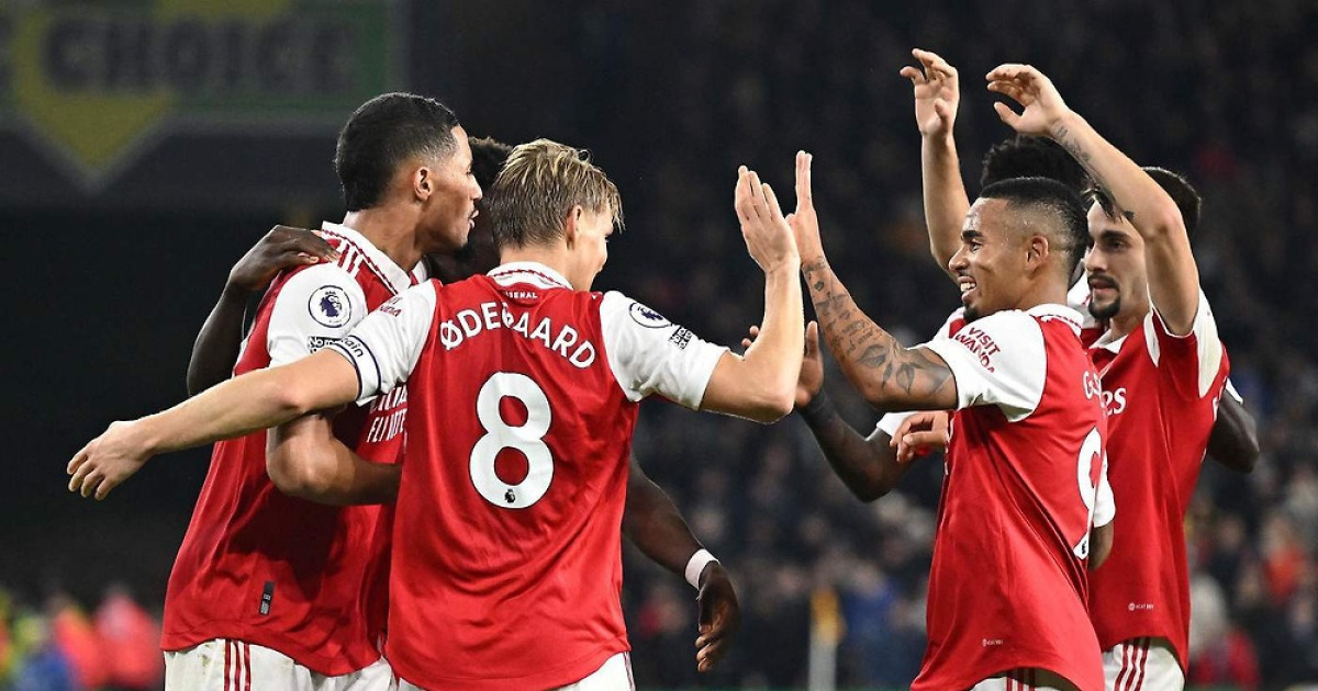 [해축브리핑] 예상치 못한 아스널의 선전… EPL 1위로 월드컵 휴식기