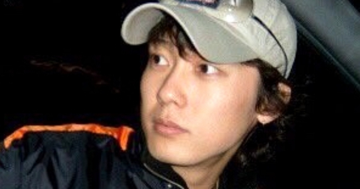 아이돌로 데뷔할 뻔했던 40대 배우의 차은우 닮은 어린시절 사진 뉴스에이드