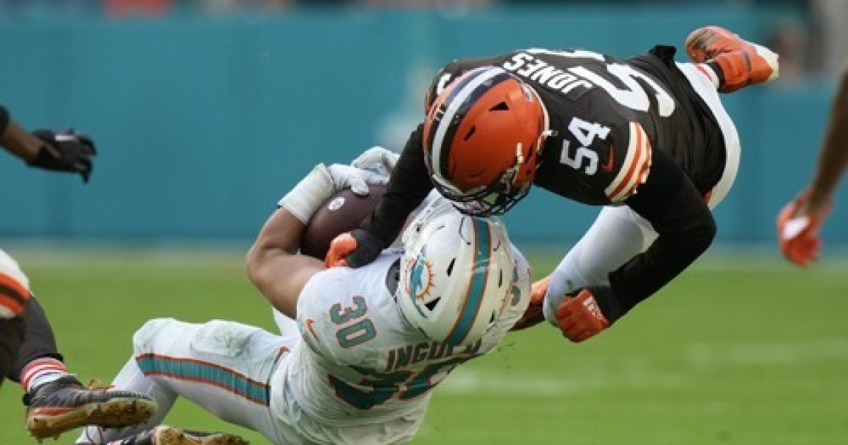 Browns Dolphins Football