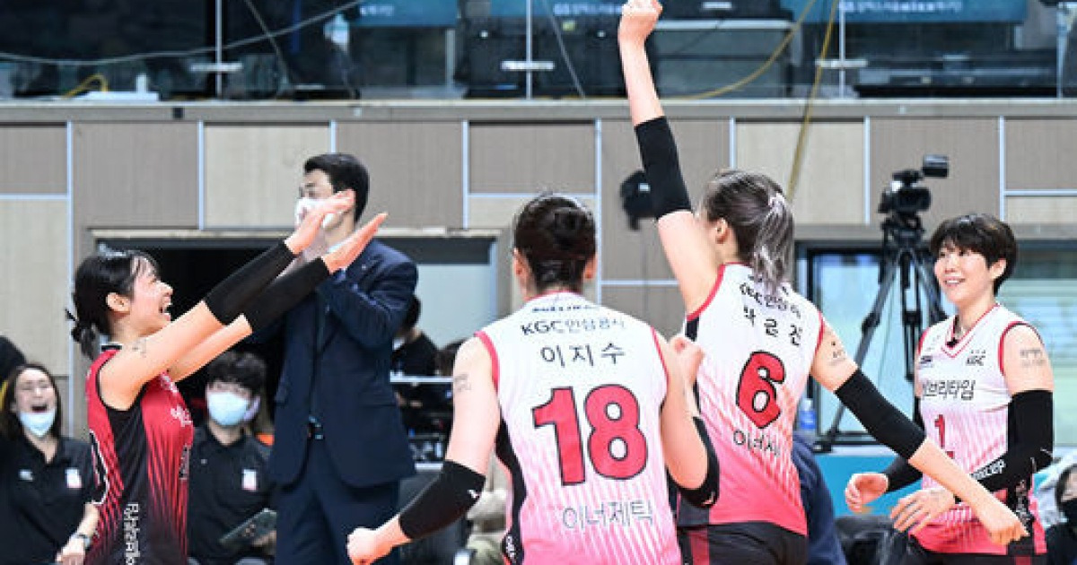 KGC인삼공사,'GS칼텍스에 셧아웃 승리' [사진]