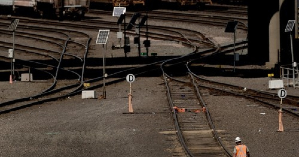 Railroad Contract Talks