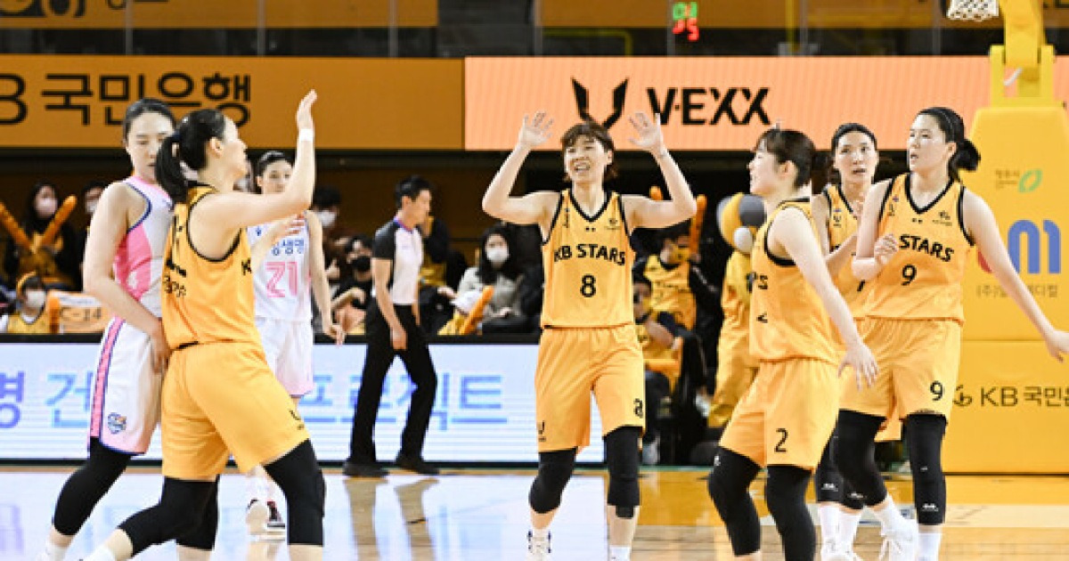 [WKBL 1라운드 리뷰] 청주 KB스타즈, ‘박지수 공백 메우기’에 나섰지만...
