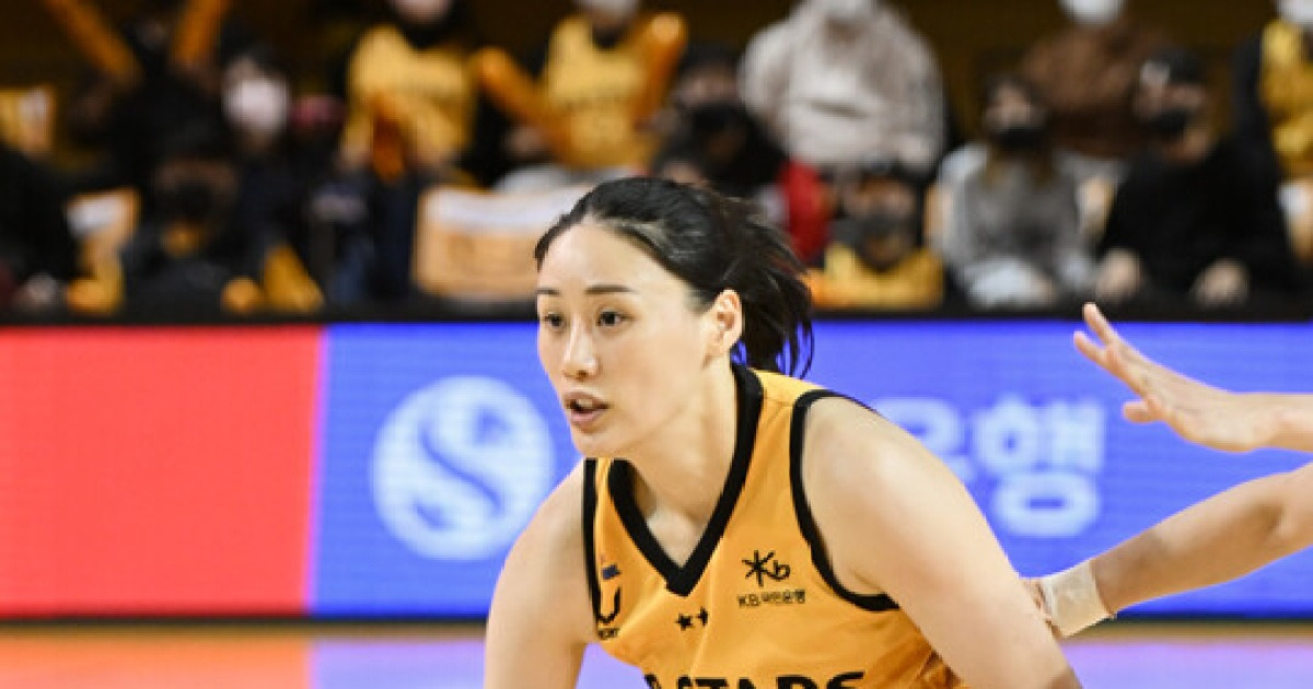[WKBL 1라운드 리뷰] 박지수 없는 청주 KB스타즈, 그래도 버티고 있는 이들은?