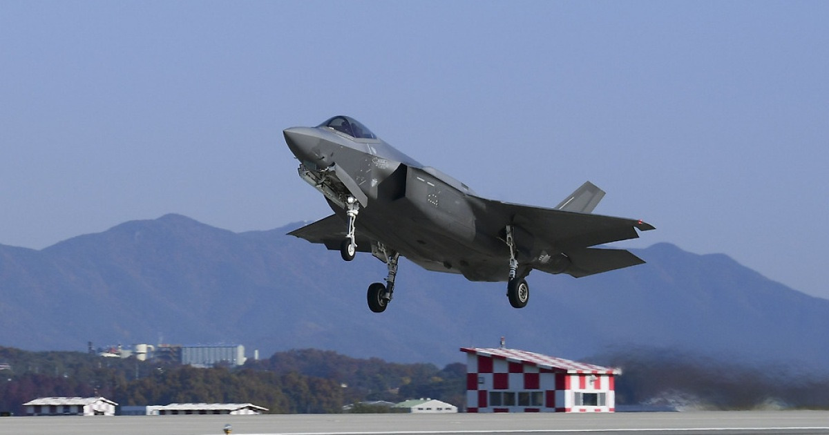北 ICBM 도발에…한미, F-35A로 이동식발사대 타격 훈련